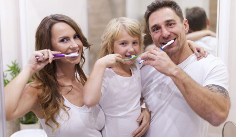 Is Toothpaste Acidic Or Basic? - CavitiesGetAround